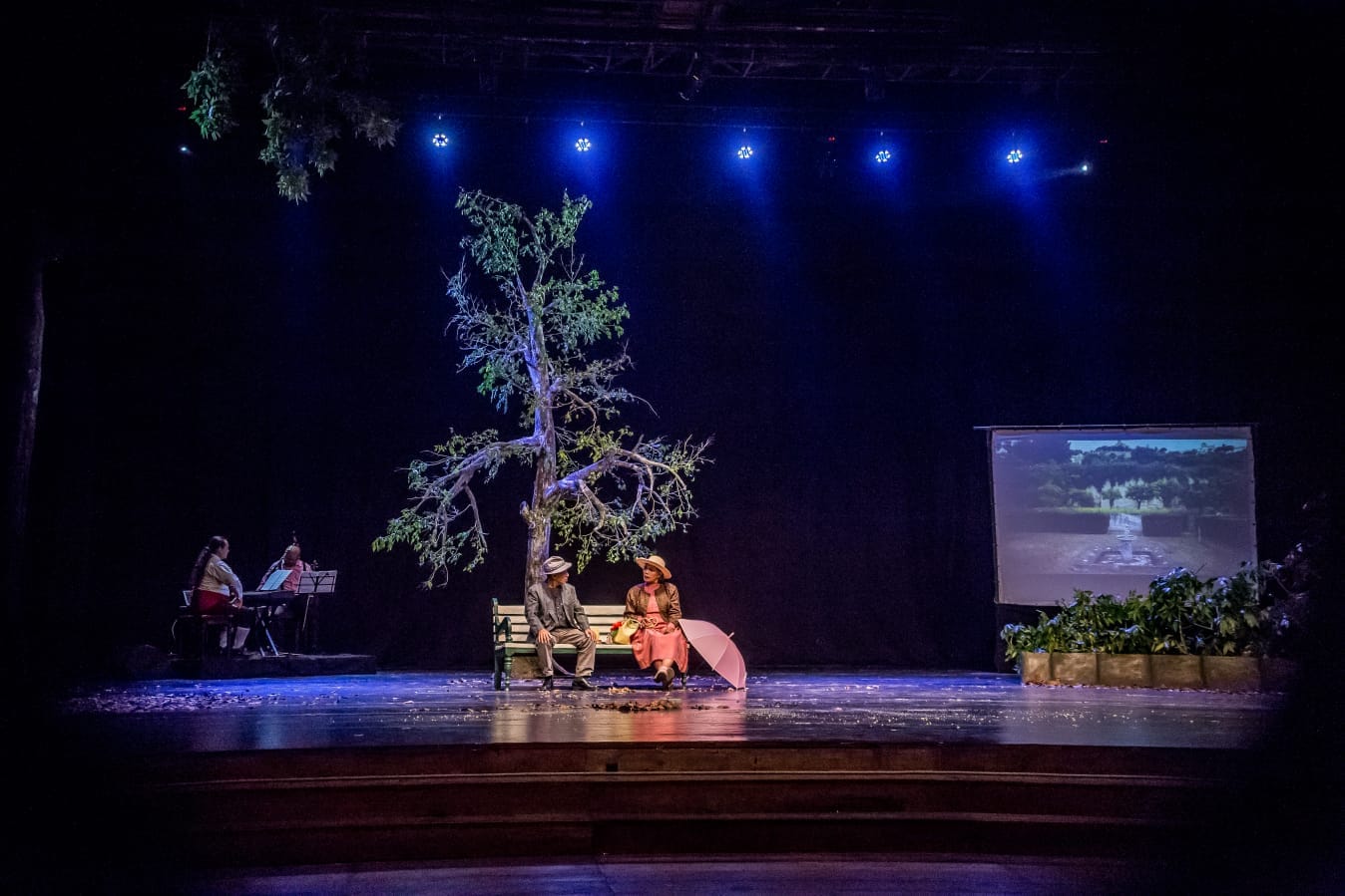 Pagi yang Bening, Cinta yang Hening : Ulasan “Pagi yang Bening” -Teater ...